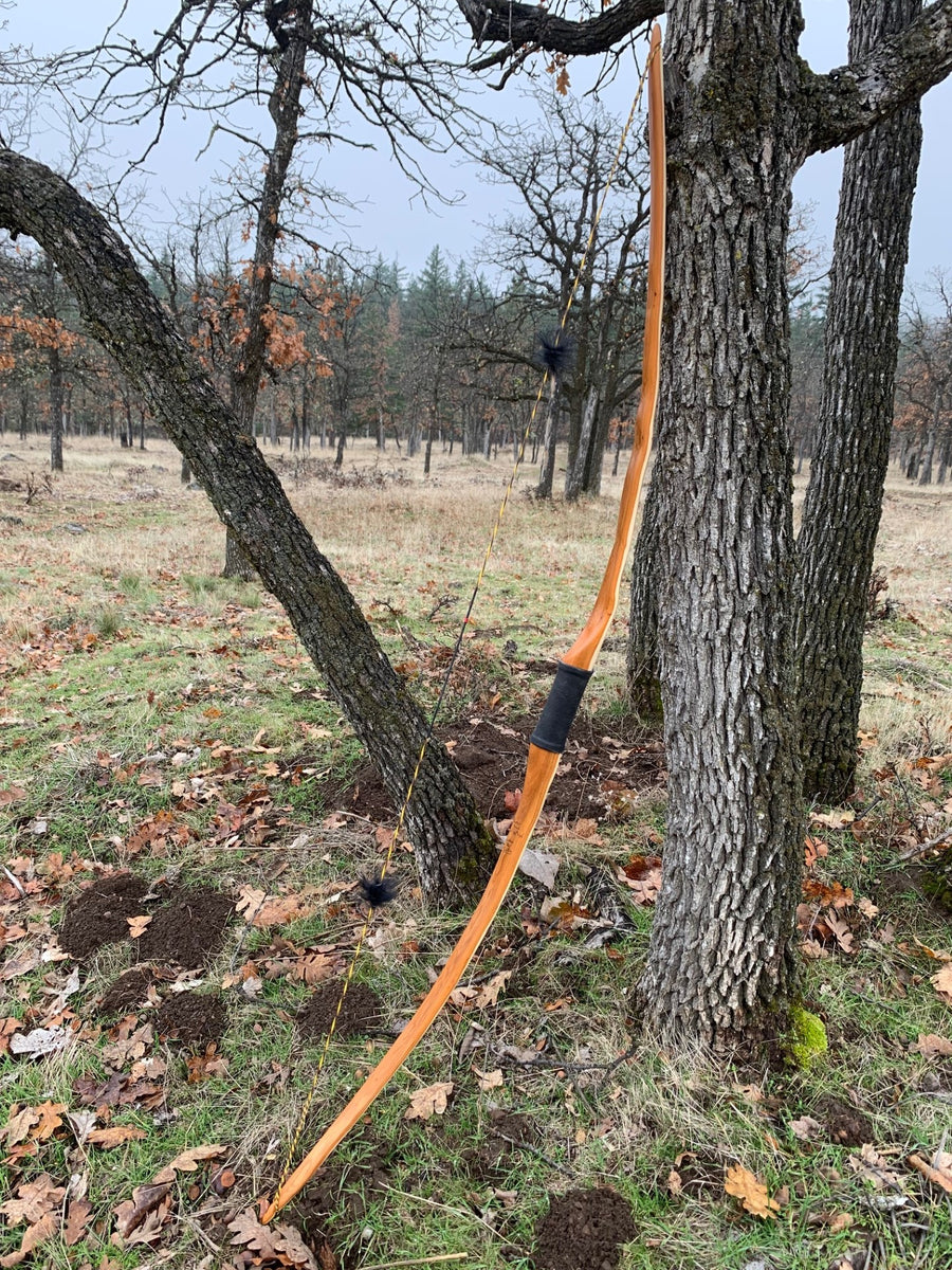 Pacific Yew longbow 47#@28" – Raptor Archery